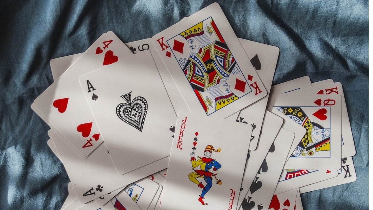 Card Games Like UNO And Their Rules - Learning Board Games